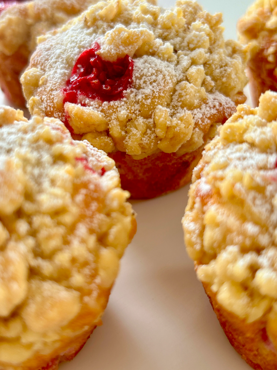 Red Currant Crumble Muffins Recipe